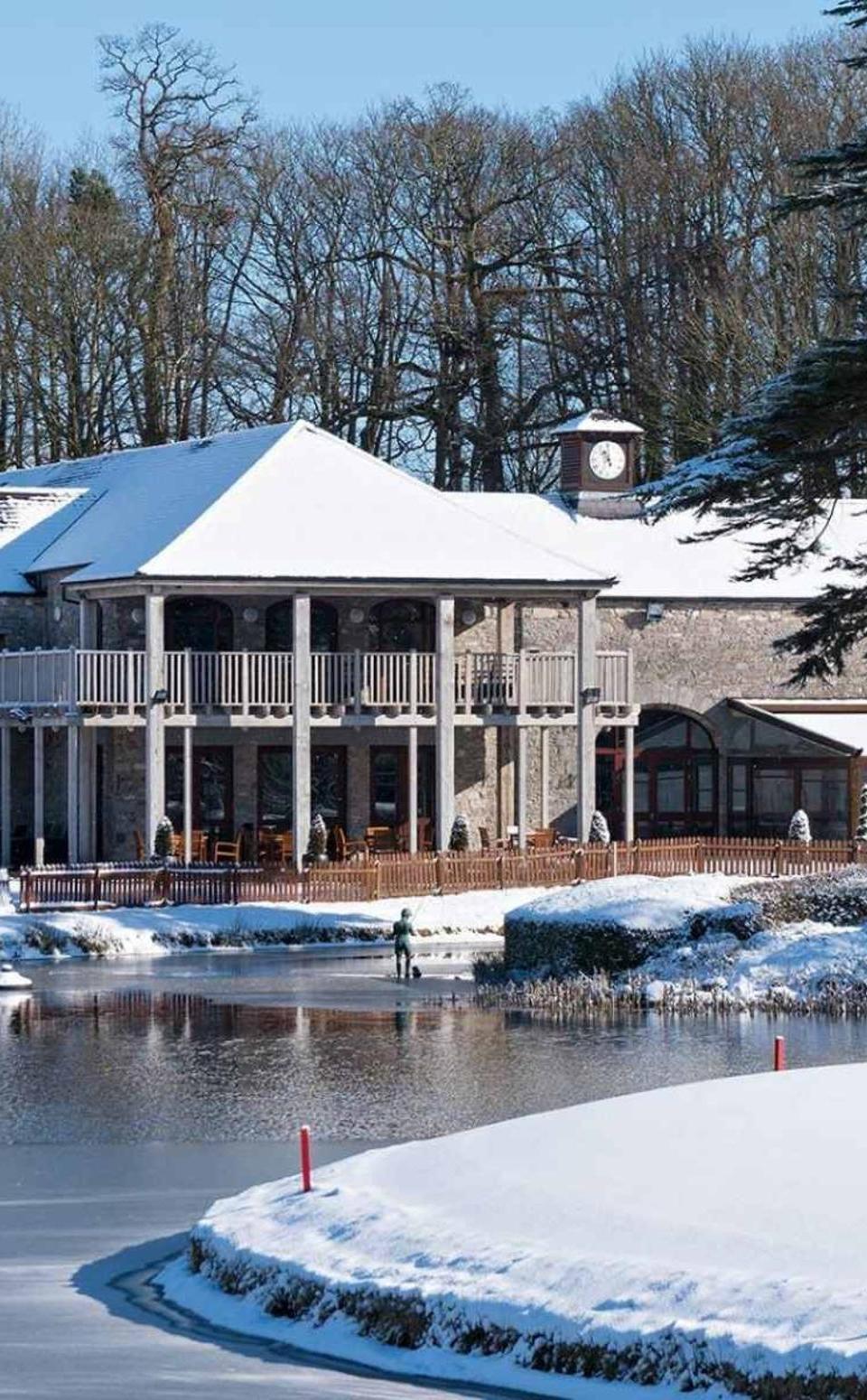 5 Star Hotels in Cork | Luxury Hotels & Resort Ireland, Fota Island Cork